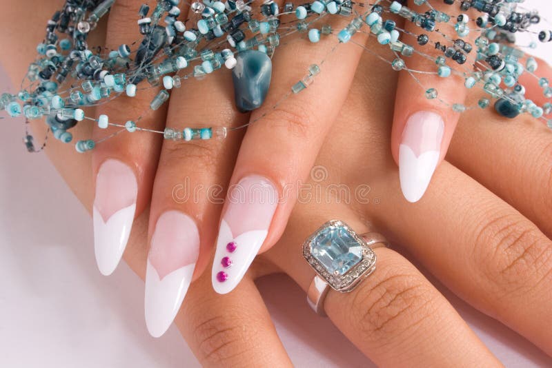 Main Humaine Avec Le Long Ongle Image stock - Image du gesticulant ...