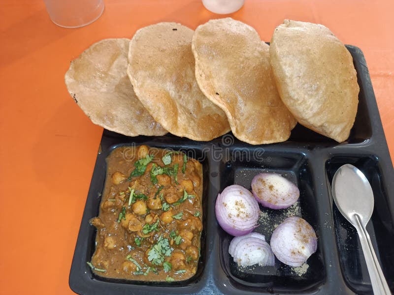 Onion Puri Chole Recipe Indian Dish Stock Image - Image of puri, dish ...