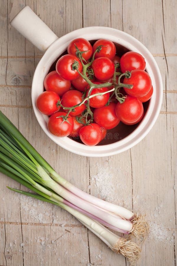 Onions and tomatoes stock image. Image of ingredient - 24325655