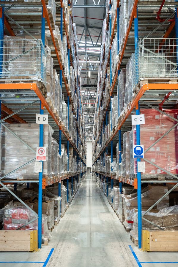 Online Store Warehouse. Automatic Parcel Machin Stock Photo - Image of ...