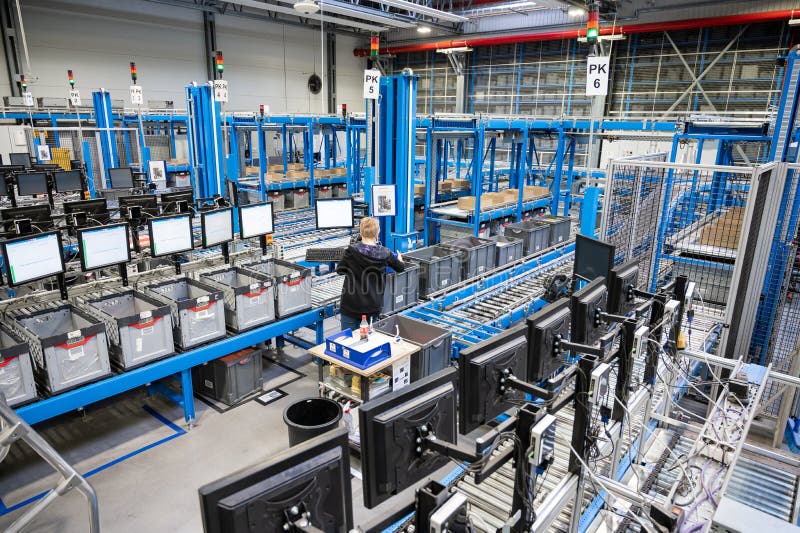 Online Store Warehouse. Automatic Parcel Machin Editorial Stock Image ...