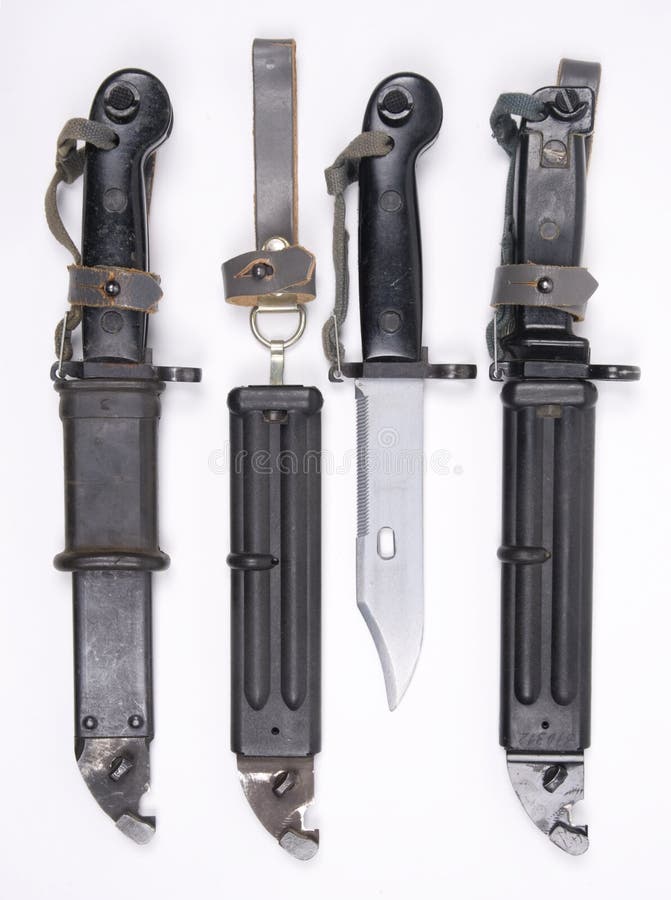 Oostduitse MPIK-bajonet Op AK47 Aanvalsgeweer Stock Afbeelding - Image ...
