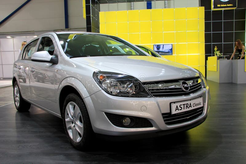 Opel Astra Classic editorial stock image. Image of presentation - 37457534