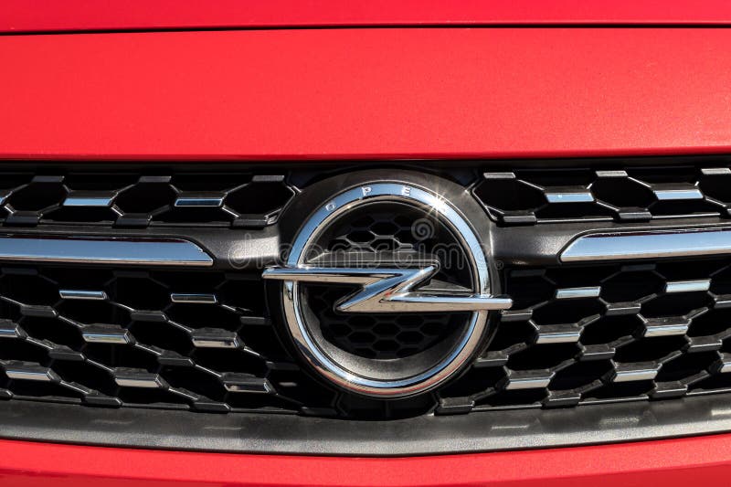 Opel Corsa-e Logo editorial image. Image of 2023, vauxhall - 292287955