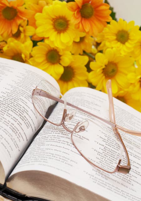 731 Open Bible Flowers Stock Photos - Free & Royalty-Free Stock Photos ...