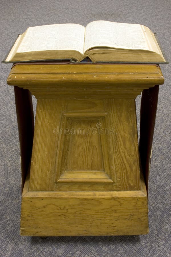 Open Bible Old Pine Stand Stock Photos - Free & Royalty-Free Stock ...