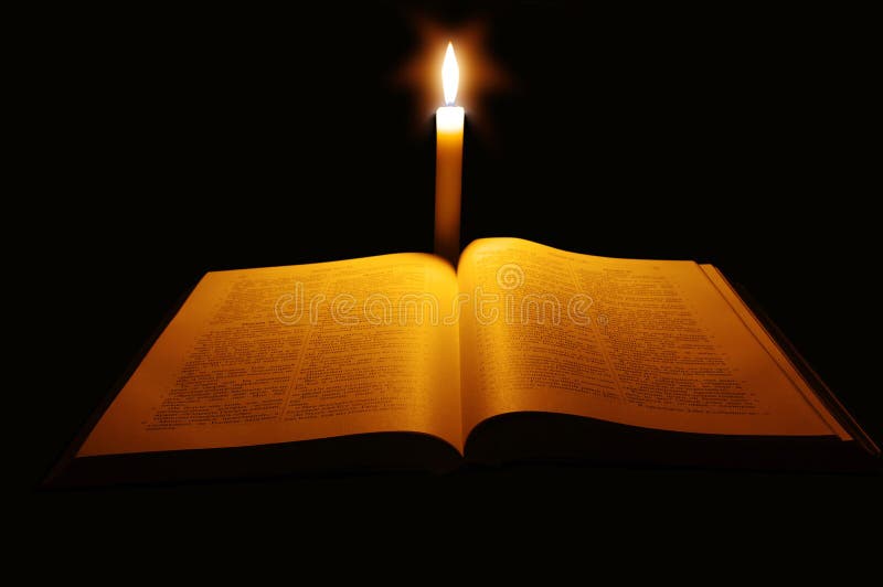 Licht op de Bijbel stock afbeelding. Image of evangelie - 29742549