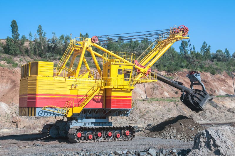 Open cast mine stock image. Image of ferric, freight - 36139997