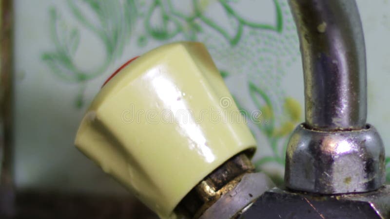 Open and Close the Tap Water Stock Video - Video of chrome, pipe: 65336015