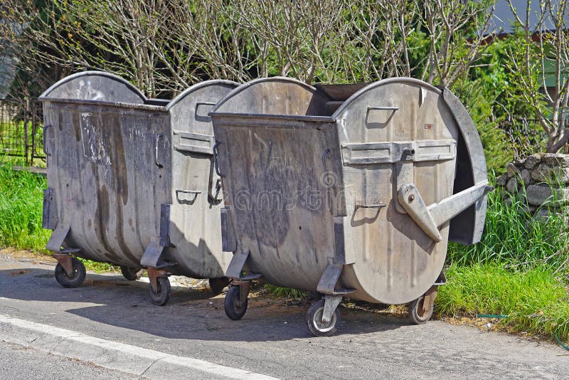 Open afvalcontainer stock foto. Image of afval, open - 199303666