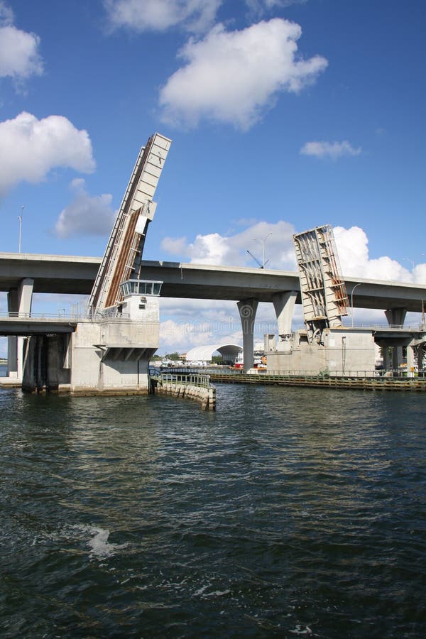 Open Drawbridge in Fort Lauderdale Stock Photo - Image of apartment ...