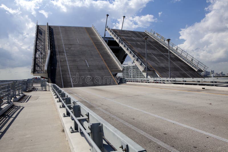 Open Drawbridge stock image. Image of closing, duel, fort - 69538407