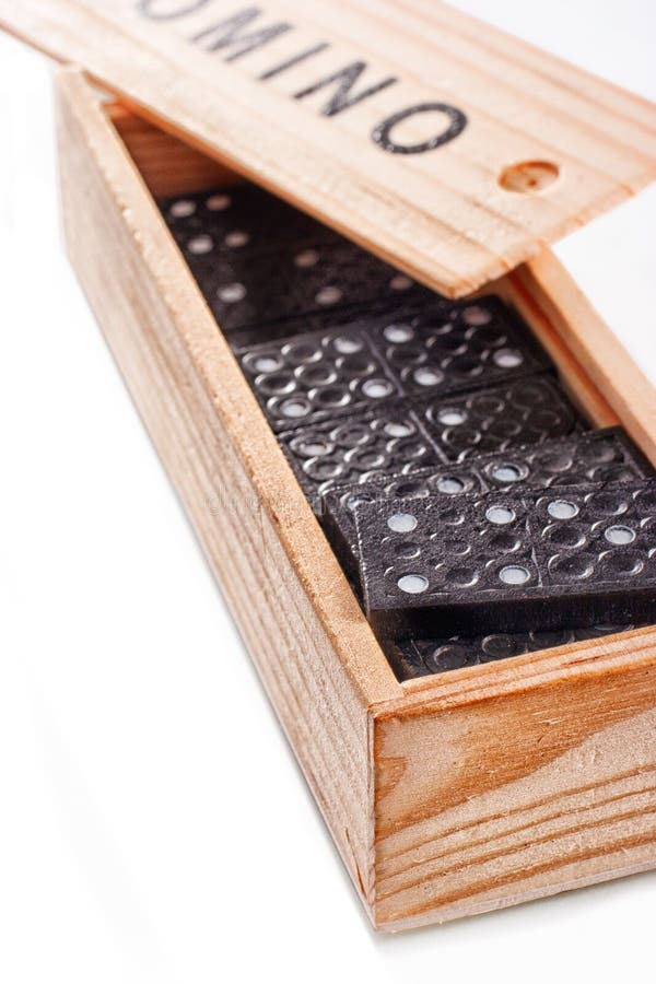 Open Houten Doos Met Domino Stock Afbeelding - Image of blok ...