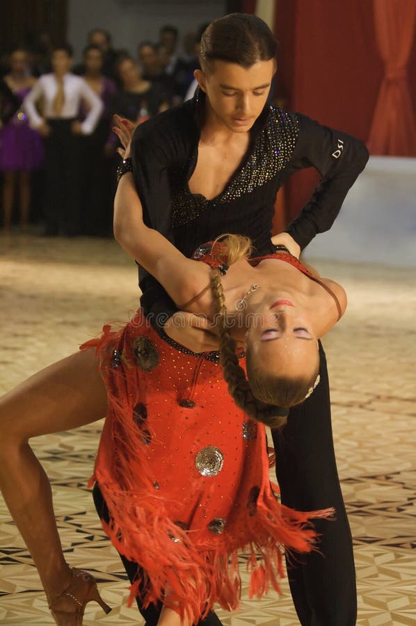 Open Latin Dance Contest, 14-15 (1) Editorial Photo - Image of effort ...