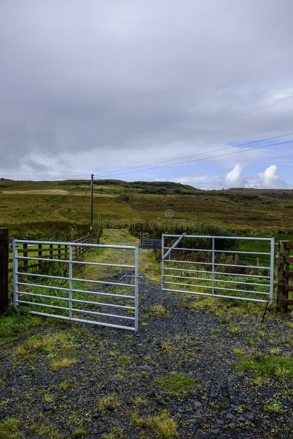 170+ Open metal gate Free Stock Photos - StockFreeImages