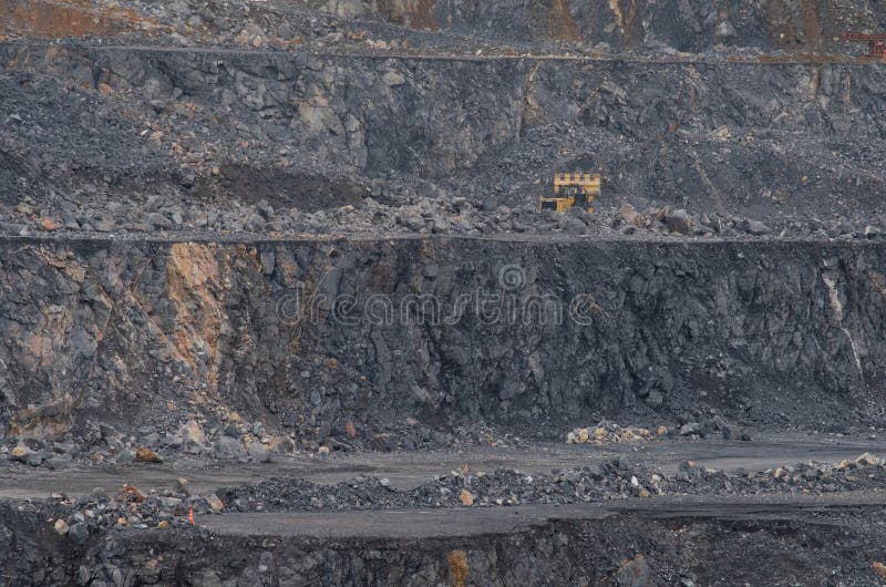 Open Pit Mine, Digging for Limestone Editorial Photo - Image of dump ...