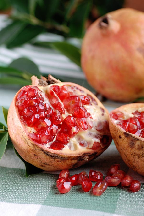 Open Pomegranate with Seeds Stock Image - Image of freshness, fruit ...