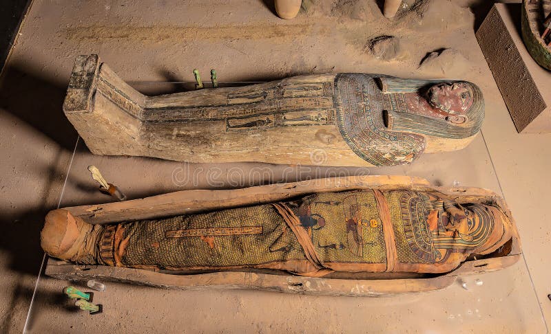 Open Sarcophagus of a Pharaoh Mummy Stock Image - Image of open, shape ...
