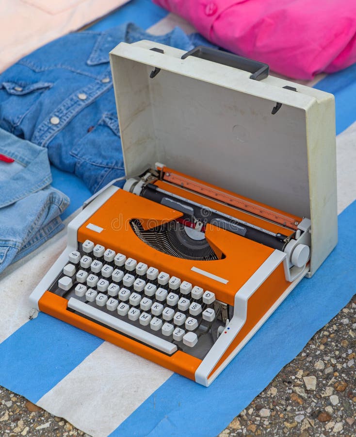 Open Typewriter Machine stock image. Image of autumn - 261280949