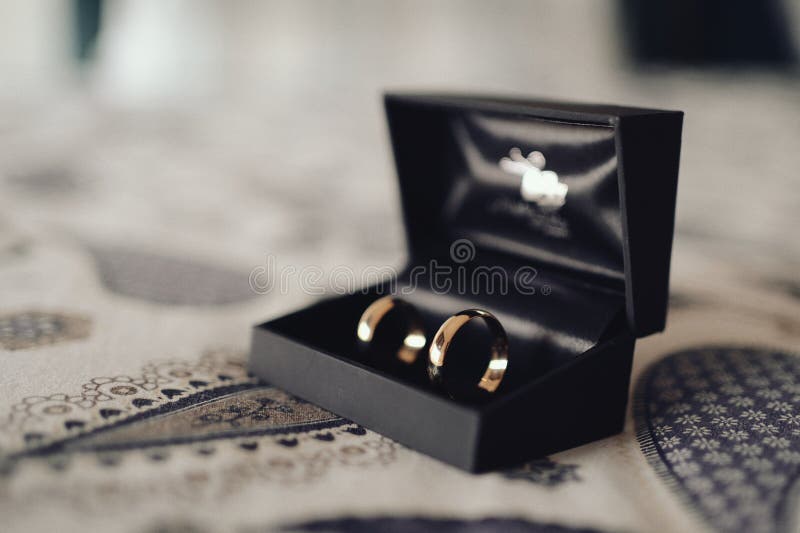 Open wedding ring box stock photo. Image of shiny, celebration - 247473064