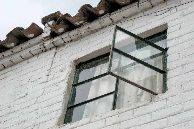 Swung Outwards Stock Photos - Free & Royalty-Free Stock Photos from ...