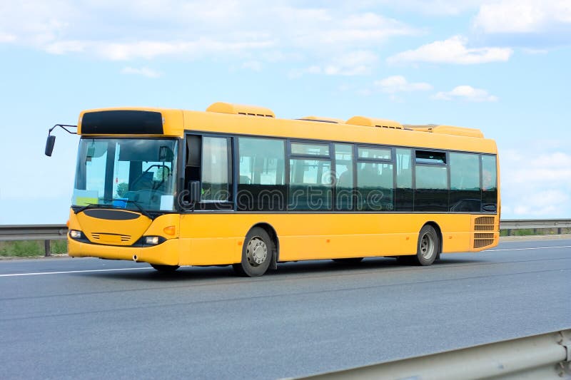 Openbaar Vervoer - Gele Bus Stock Afbeelding - Image of beweging, macht ...