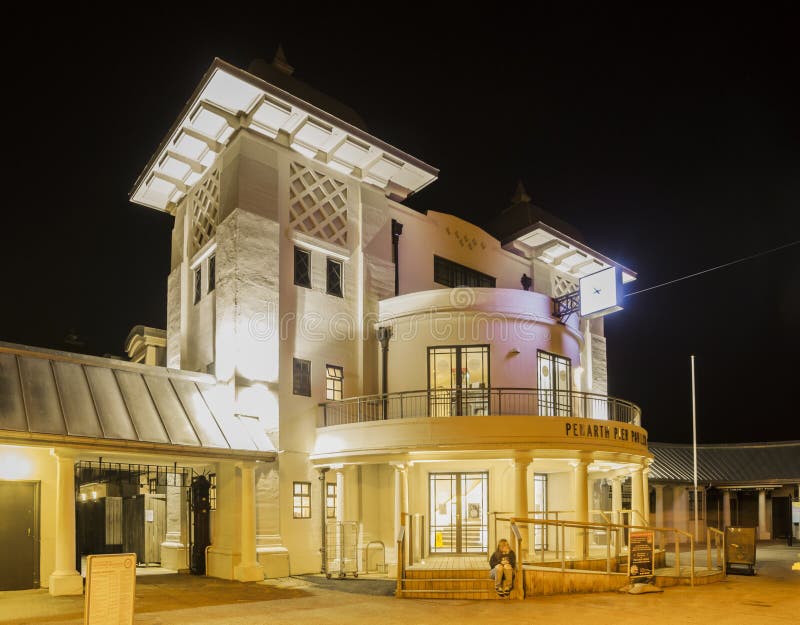 Penarth Pier at Night editorial photography. Image of 1895 - 122127907