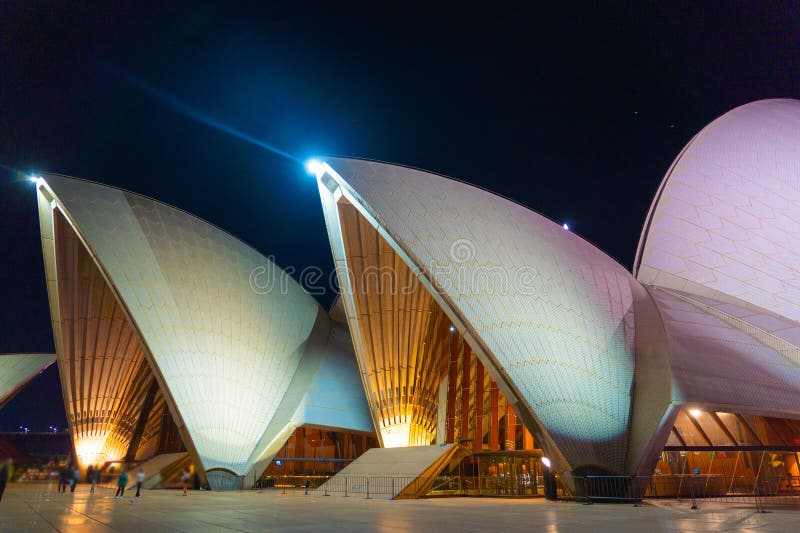 Opera House Night Light editorial photo. Image of heritage - 308857971