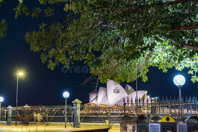 Opera House and Park editorial photo. Image of sydney - 311267151
