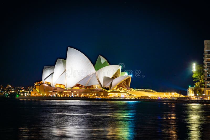 Opera House (Sydney) Night View Editorial Photo - Image of sydney ...