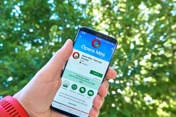 Opera Mini Fast Browser Mobile App on Samsung S8. Editorial Stock Photo ...