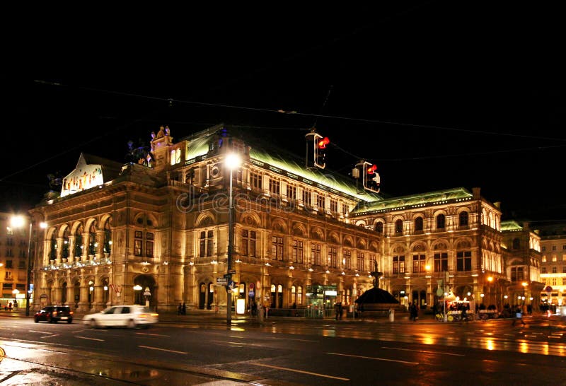 The Opera Theater in Vienna at Night Editorial Image - Image of city ...