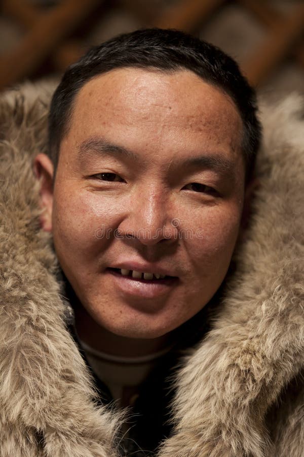 Mongolian GER Alla Periferia Di Ulaanbaatar Fotografia Stock - Immagine ...