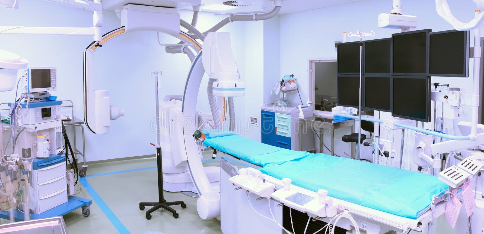 Operating Room in Cardiac Surgery Stock Image - Image of indoors ...