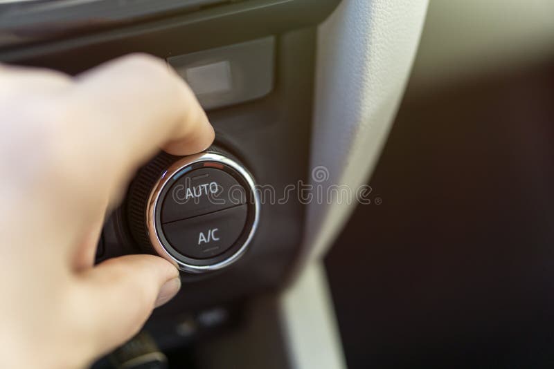 Operating the Ventilation and Air Conditioning System in the Vehicle ...
