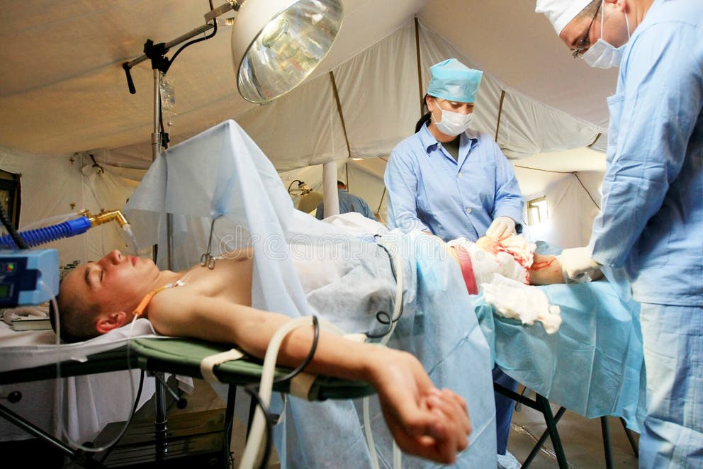 Operative room editorial photo. Image of operating, team - 13090406