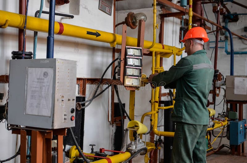 Operator in Natural Gas Production Industry Editorial Photography ...