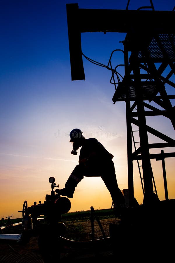 Operator in the Oil and Gas Field Stock Image - Image of helmet, plant ...