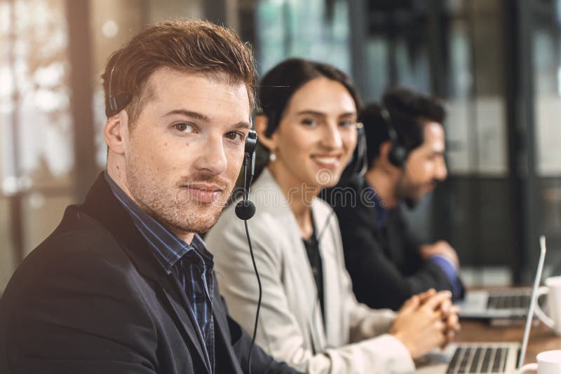 Operator Teamwork Happy Smile, Business Call Center Help Desk Service ...