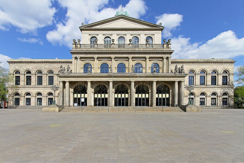 Opernhaus Hannover stockfoto. Bild von frontseite, haus - 27806668