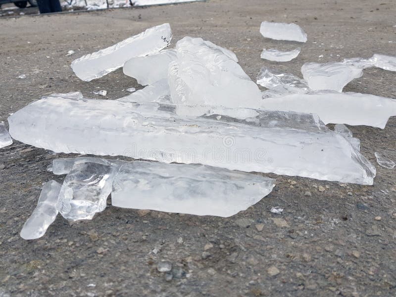 Opiasic ice and icicles stock image. Image of icicles - 139407383