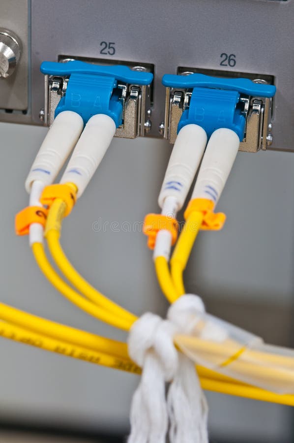 Optisk fiber arkivfoto. Bild av kontaktdon, internet - 27877346