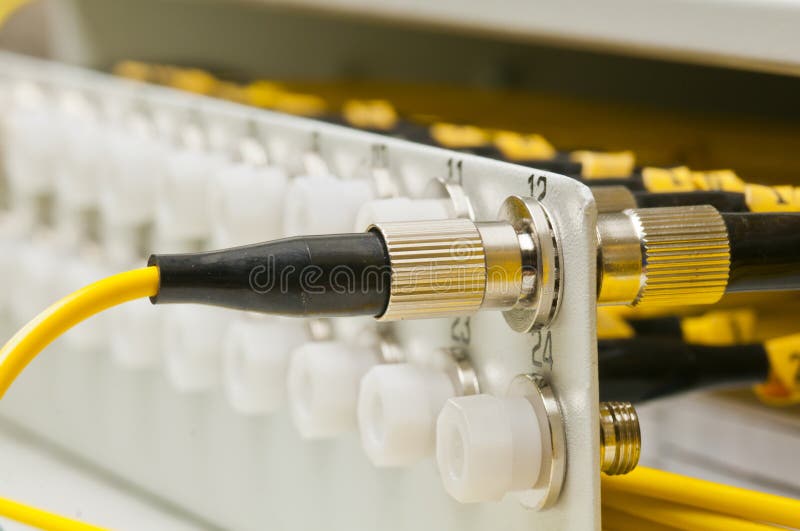 Optisk fiber arkivfoto. Bild av kontaktdon, internet - 27877346