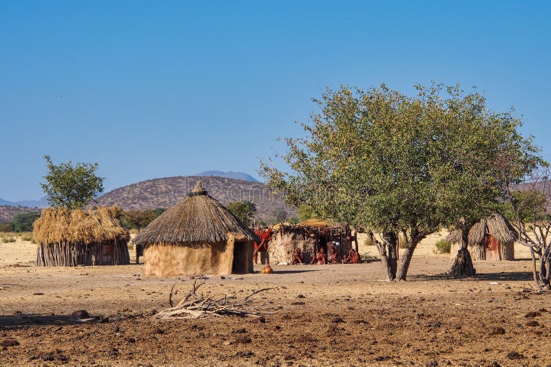 Opuwo Namibia Jul 07 2019 Mulheres Himba Com Colar Típico E Penteado