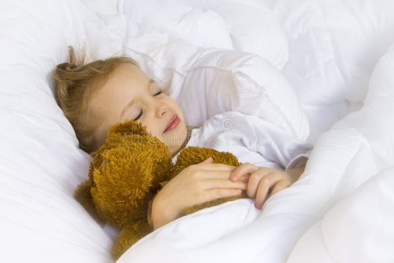 Ora di andare a letto fotografia stock. Immagine di bambini - 5254946