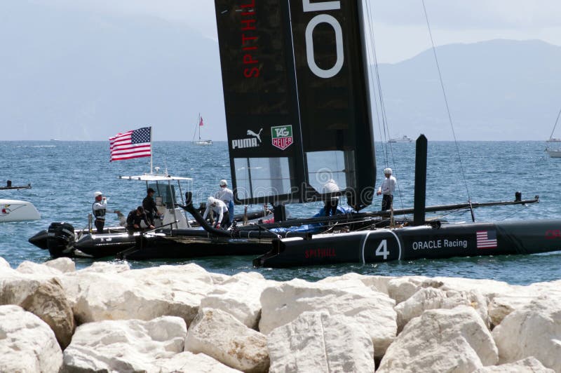 Oracle Team editorial stock image. Image of race, crew - 24299219