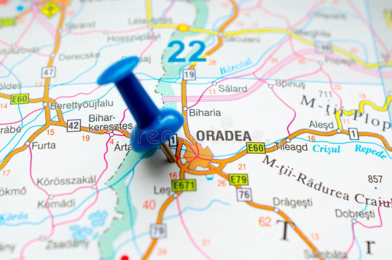 Oradea en mapa foto de archivo. Imagen de carretera - 122918150