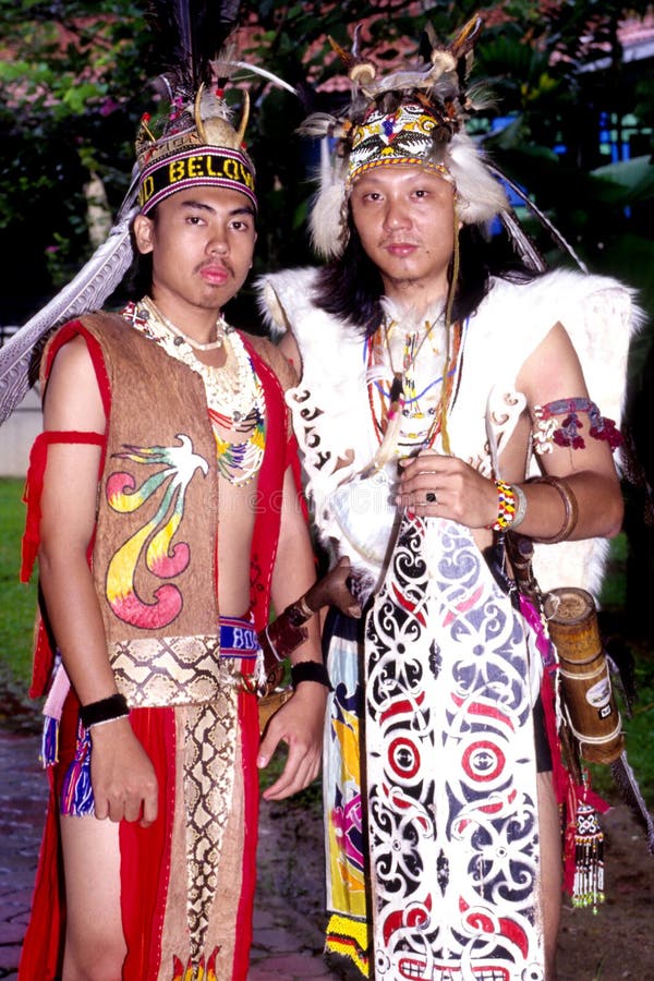 Orang Ulu Warrior editorial photo. Image of sarawak, headgear - 26882981