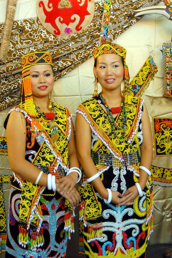 Orang Ulu editorial stock photo. Image of borneo, longhouse - 30829633