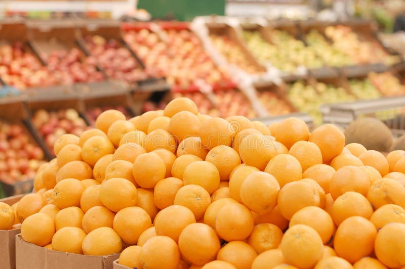 Orange in the Grocery Store Stock Image - Image of shopping, shop: 11308637